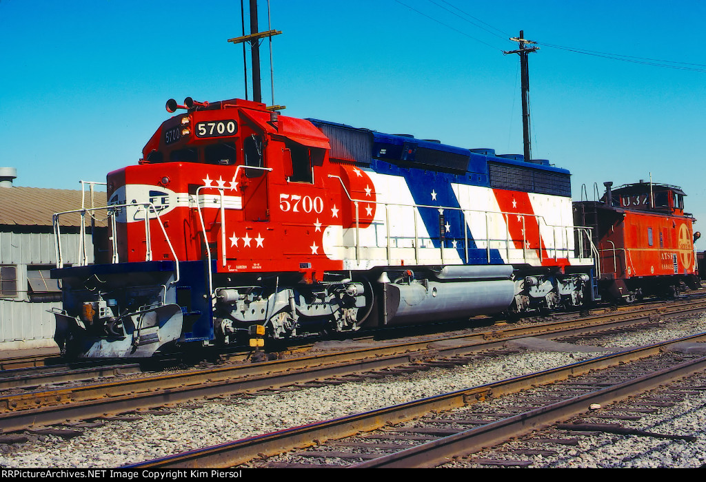 ATSF 5700 Bicentennial